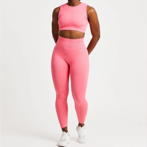 Athleta | Tops | Nwt Aybl Evolve Speckle Pink Set | Poshmark